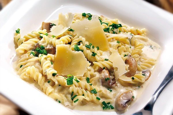 Pasta con queso fresco y champiñones - www.MasChef.com